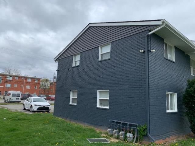 2 Br, 1 bath, Condo 751 Kingsford Road