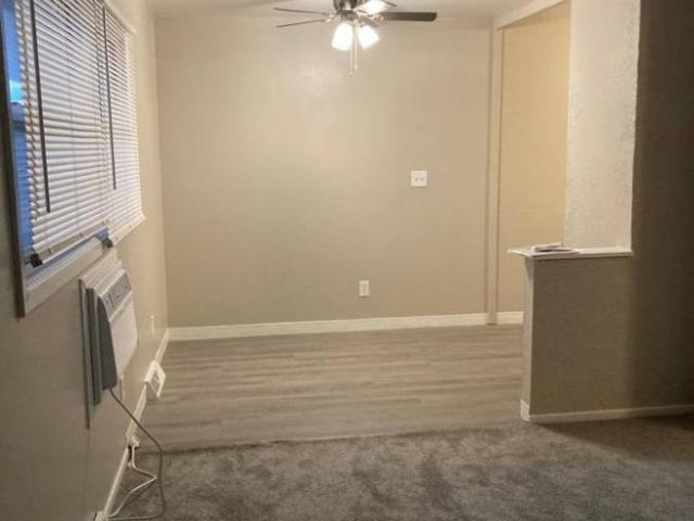 2 Br, 1 bath, Condo 7559 Mentor Avenue