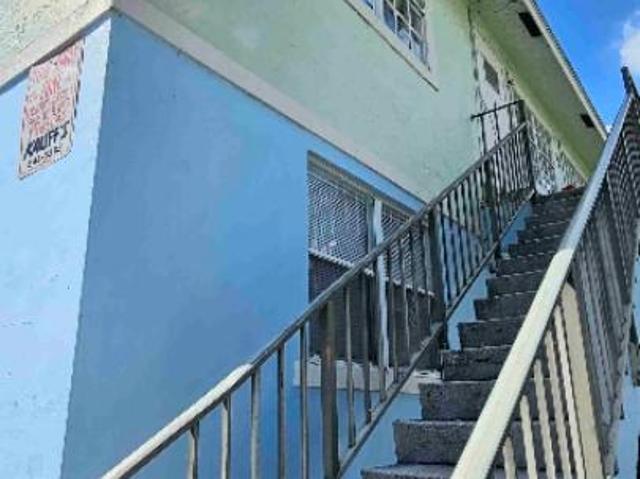 2 Br, 1 bath, Condo 765 W 7th St