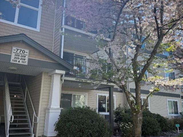 2 Br, 1 bath, Condo 770 NW 185th Ave