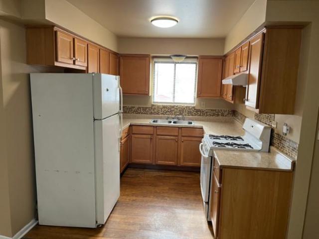 2 Br, 1 bath, Condo 7718 Wildwood Ct