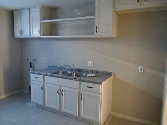 2 Br, 1 bath, Condo 7712 Walker Ave
