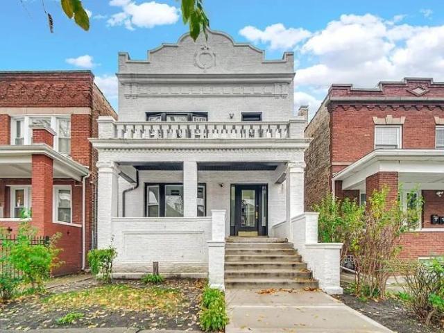 2 Br, 1 bath, Condo 7819 S Morgan St