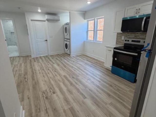 2 Br, 1 bath, Condo 7810 Limekiln Pike