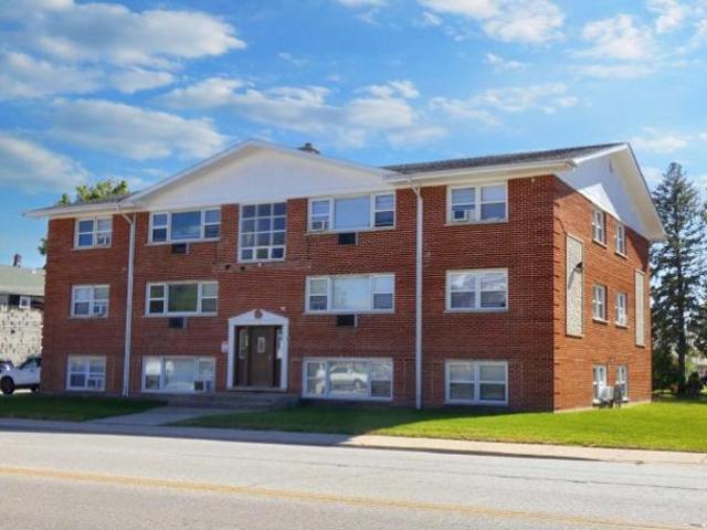 2 Br, 1 bath, Condo 7821 W 43rd Street