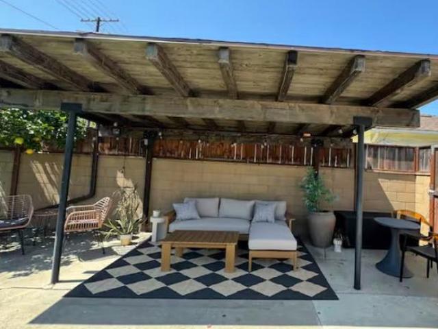 2 Br, 1 bath, Condo 7822 Flight