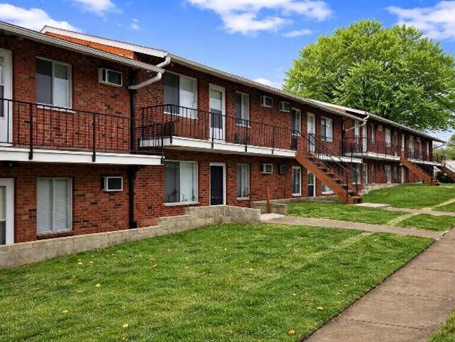 2 Br, 1 bath, Condo 783 Anderson Ave