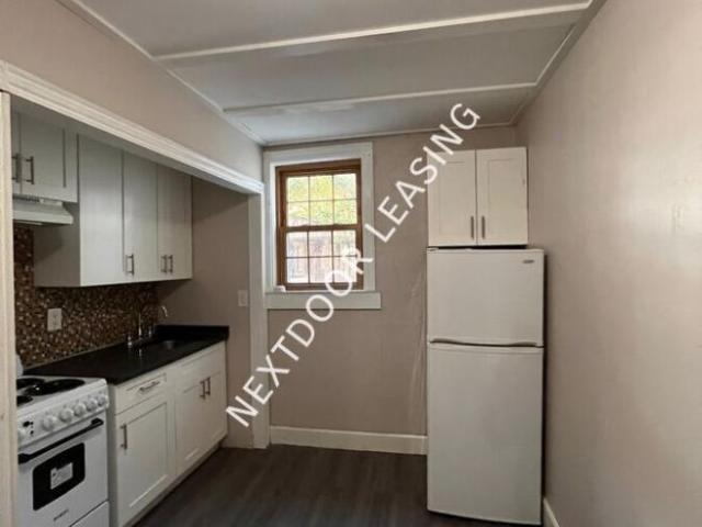 1 Br, 1 bath, Condo 79 81 E 25th St