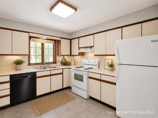 2 Br, 1 bath, Condo 7 Hartley St Apt