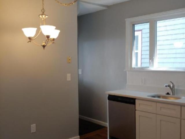 2 Br, 1 bath, Condo 7 Winchester St