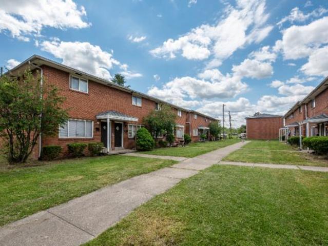2 Br, 1 bath, Condo 800 Harrisburg Pike