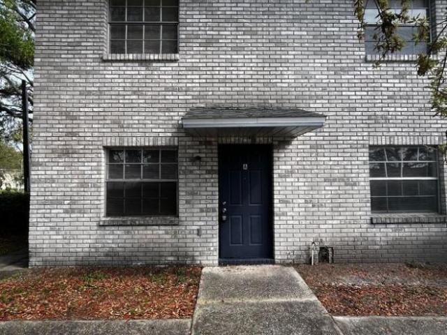 2 Br, 1 bath, Condo 801 E 120th Ave