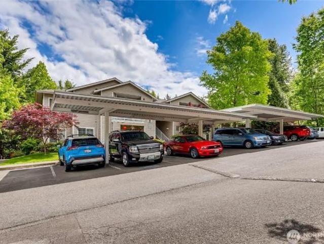 2 Br, 1 bath, Condo 801 Rainier Ave N