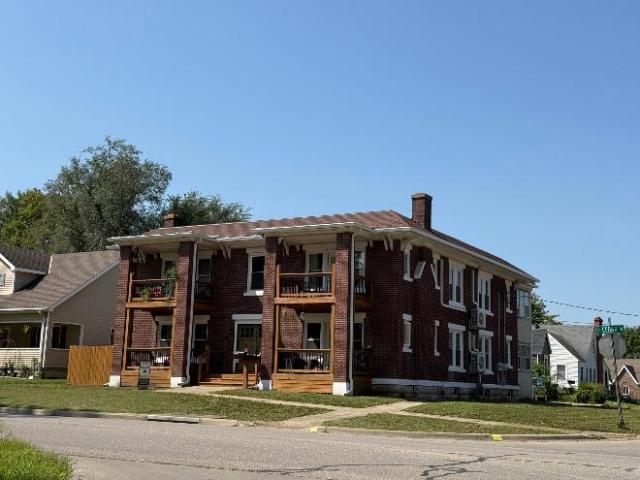 2 Br, 1 bath, Condo 802 S Cedar St