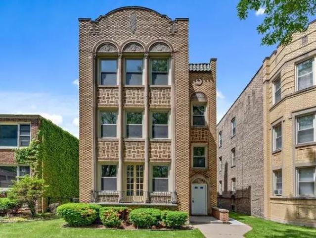 2 Br, 1 bath, Condo 8036 S Paxton Ave