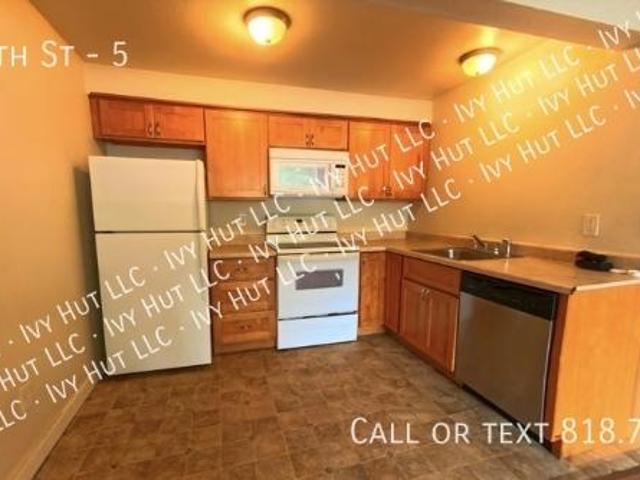 2 Br, 1 bath, Condo 804 S 8th St