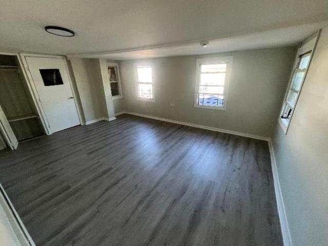 2 Br, 1 bath, Condo 809 Summer Ave