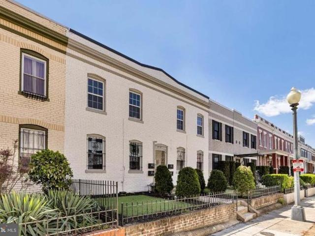 2 Br, 1 bath, Condo 810 Otis Pl NW