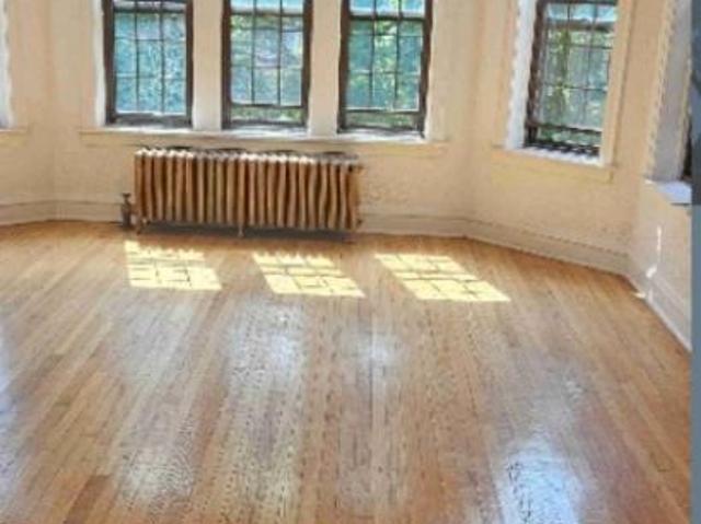 2 Br, 1 bath, Condo 8119 S Vernon Ave