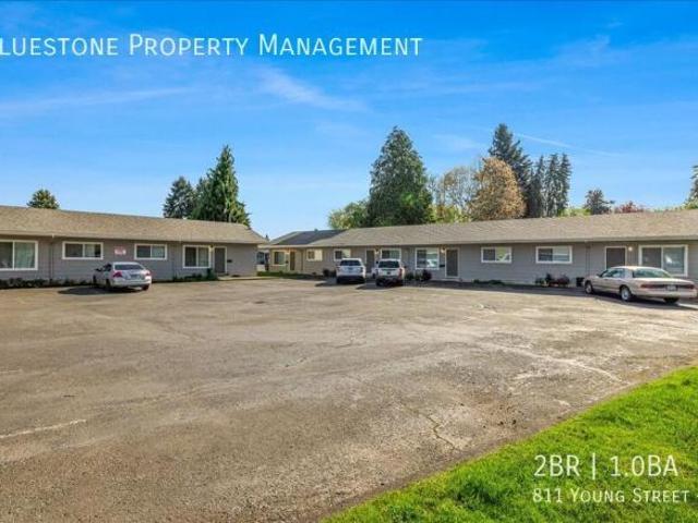 2 Br, 1 bath, Condo 811 Young Street