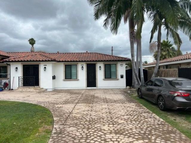 2 Br, 1 bath, Condo 8145 Valdina Dr #c
