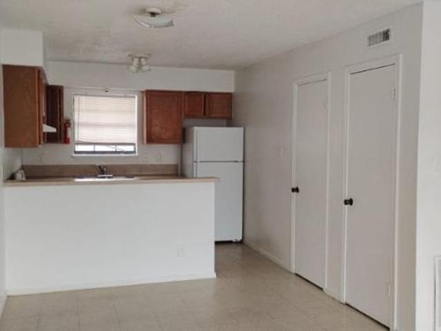 2 Br, 1 bath, Condo 814 N 26th St