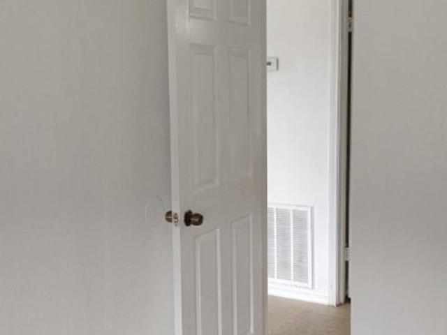 2 Br, 1 bath, Condo 814 N 26th St