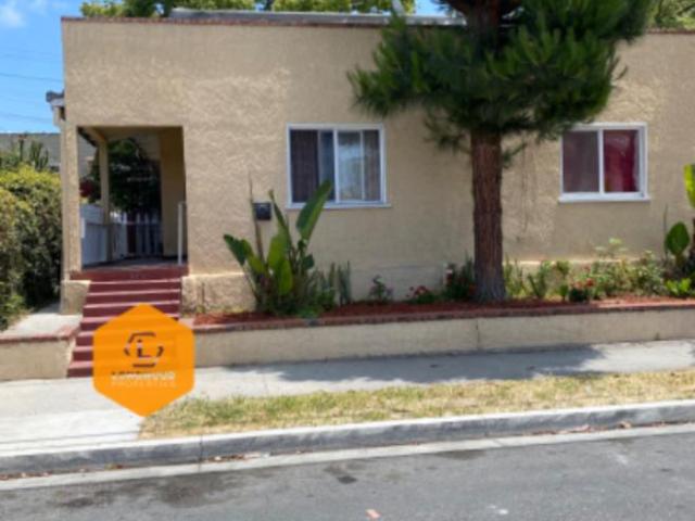 2 Br, 1 bath, Condo 816 Daisy Ave