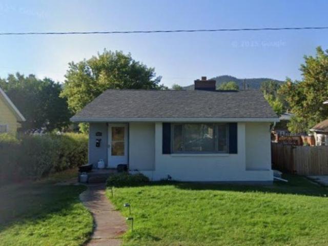 2 Br, 1 bath, Condo 819 12th Ave Downstairs