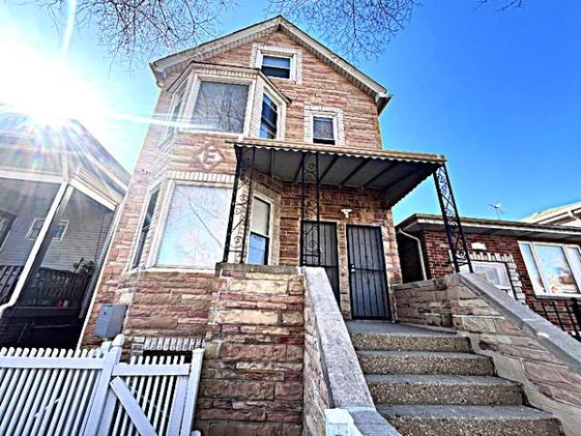 2 Br, 1 bath, Condo 8208 S Shore Ave