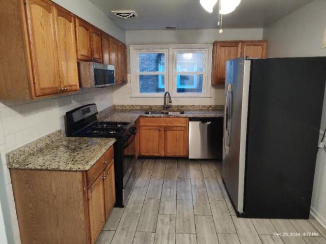 2 Br, 1 bath, Condo 8242 Kilpatrick