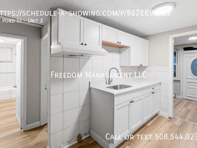 2 Br, 1 bath, Condo 82 Pond St