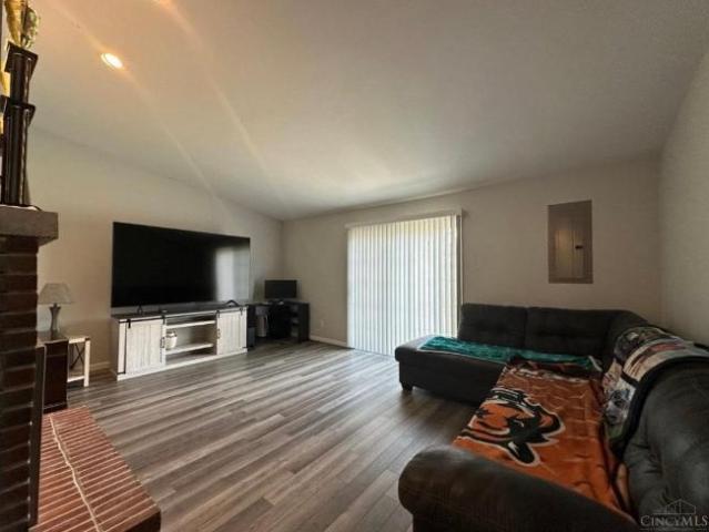 2 Br, 1 bath, Condo 82 Ramsey Dr