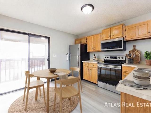 2 Br, 1 bath, Condo 831 Bennett Avenue