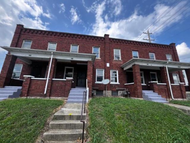2 Br, 1 bath, Condo 836 E Whittier Street