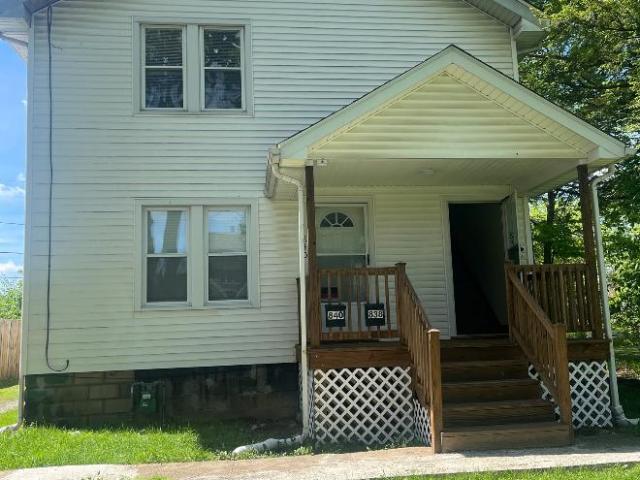 2 Br, 1 bath, Condo 838 840 Woodbine Ave SE