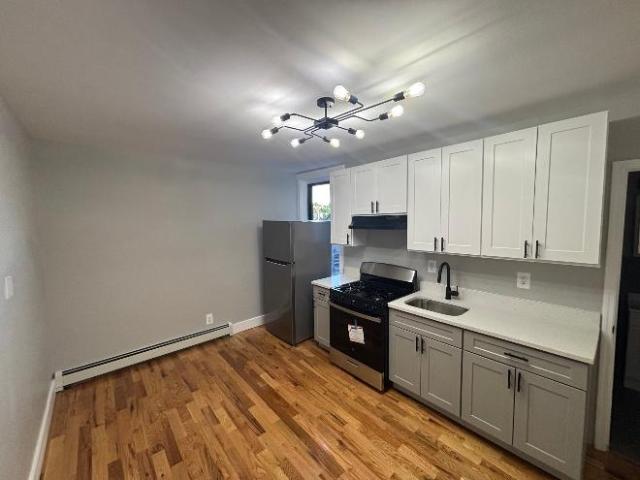 2 Br, 1 bath, Condo 838 Communipaw Ave