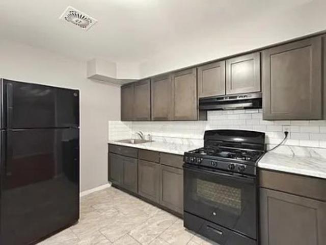 2 Br, 1 bath, Condo 8410 Bustleton Ave