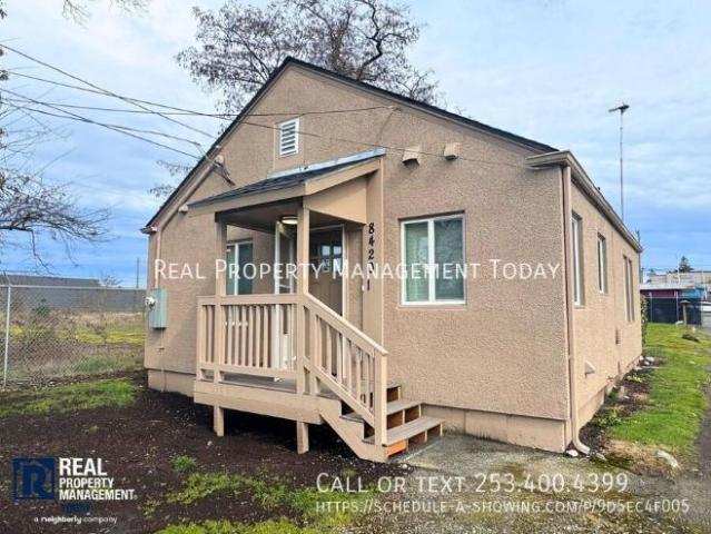 2 Br, 1 bath, Condo 8420 1/2 South Tacoma Way