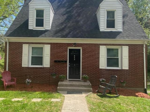 2 Br, 1 bath, Condo 843 Hundley St