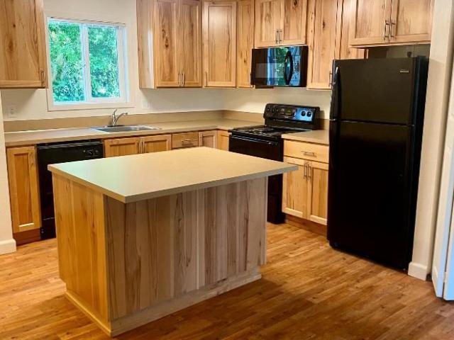 2 Br, 1 bath, Condo 8585 SW Canyon Ln