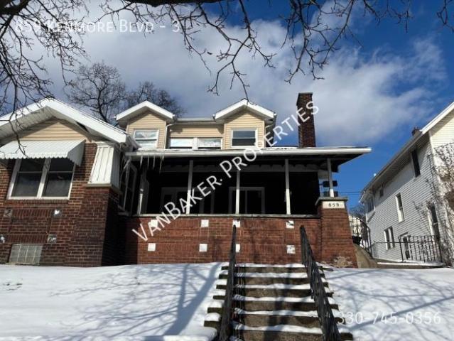 2 Br, 1 bath, Condo 859 Kenmore Blvd