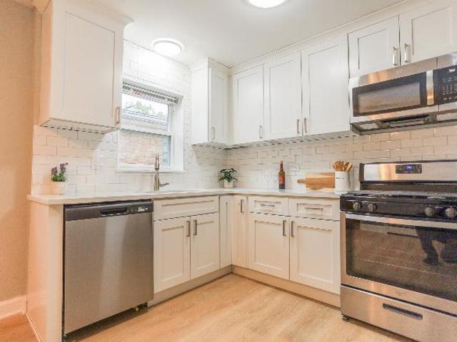 2 Br, 1 bath, Condo 8614 Berwyn