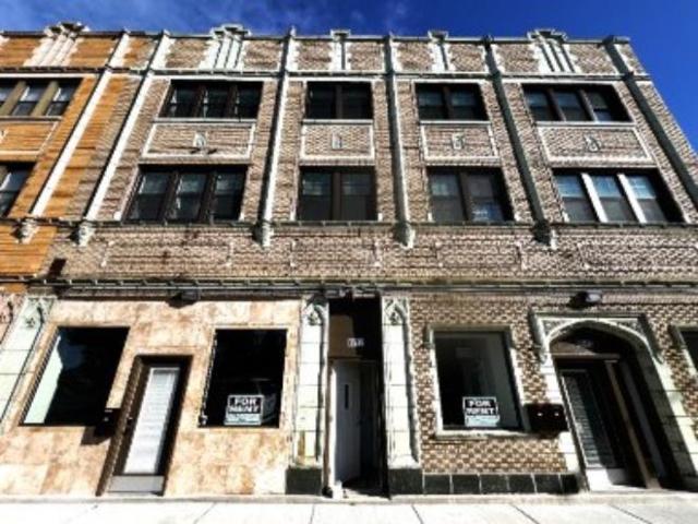 2 Br, 1 bath, Condo 8617 S Ashland Ave