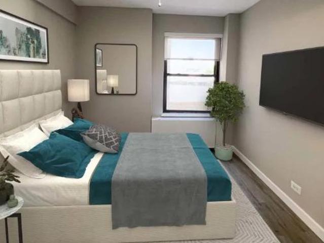 2 Br, 1 bath, Condo 869 West Buena Avenue