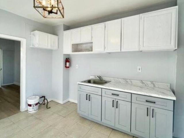 2 Br, 1 bath, Condo 86 Wilson Pl
