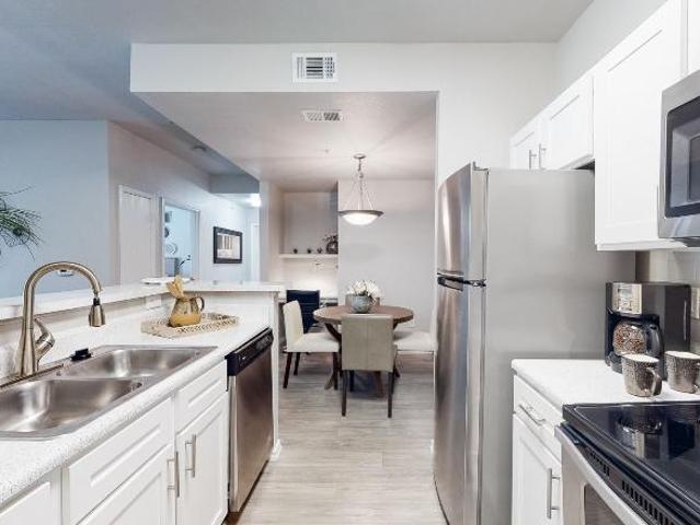 2 Br, 1 bath, Condo 8711 Bowens Crossing