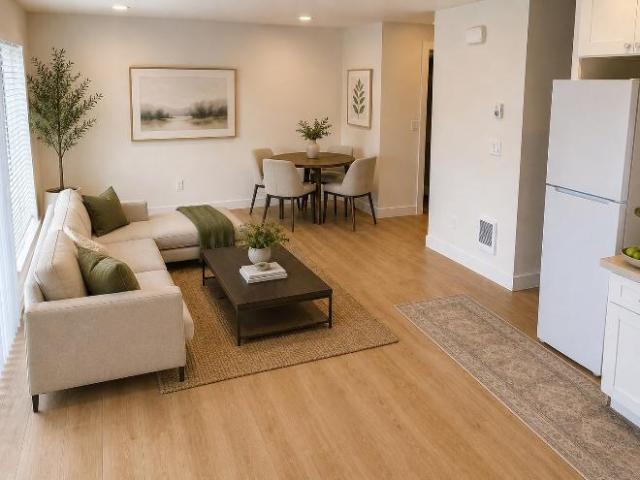 2 Br, 1 bath, Condo 8711 S 114th St