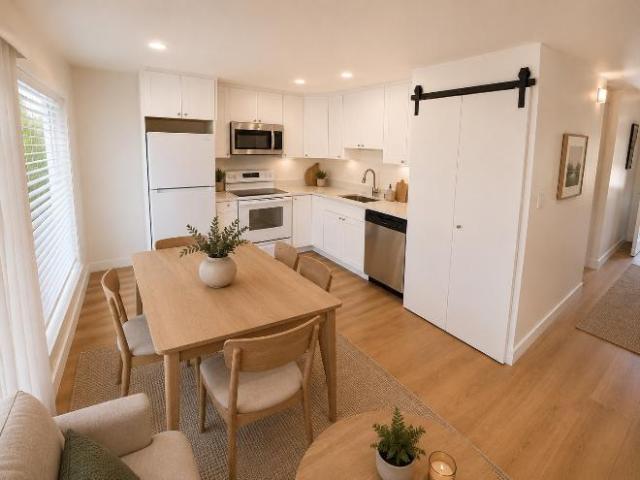 2 Br, 1 bath, Condo 8711 S 114th St