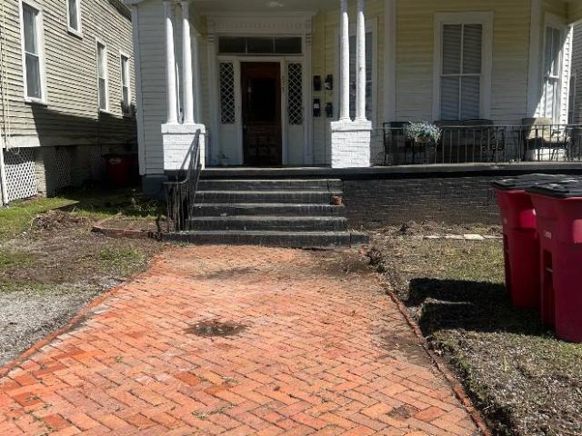 2 Br, 1 bath, Condo 873 Cherry Street